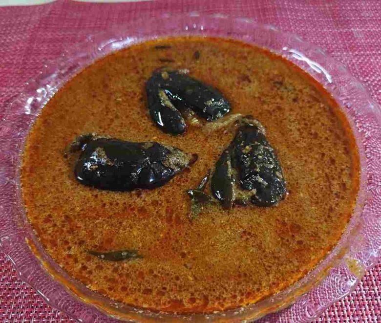 Bagara Baingan Recipe - Authentic Spicy & Tangy Eggplant Curry