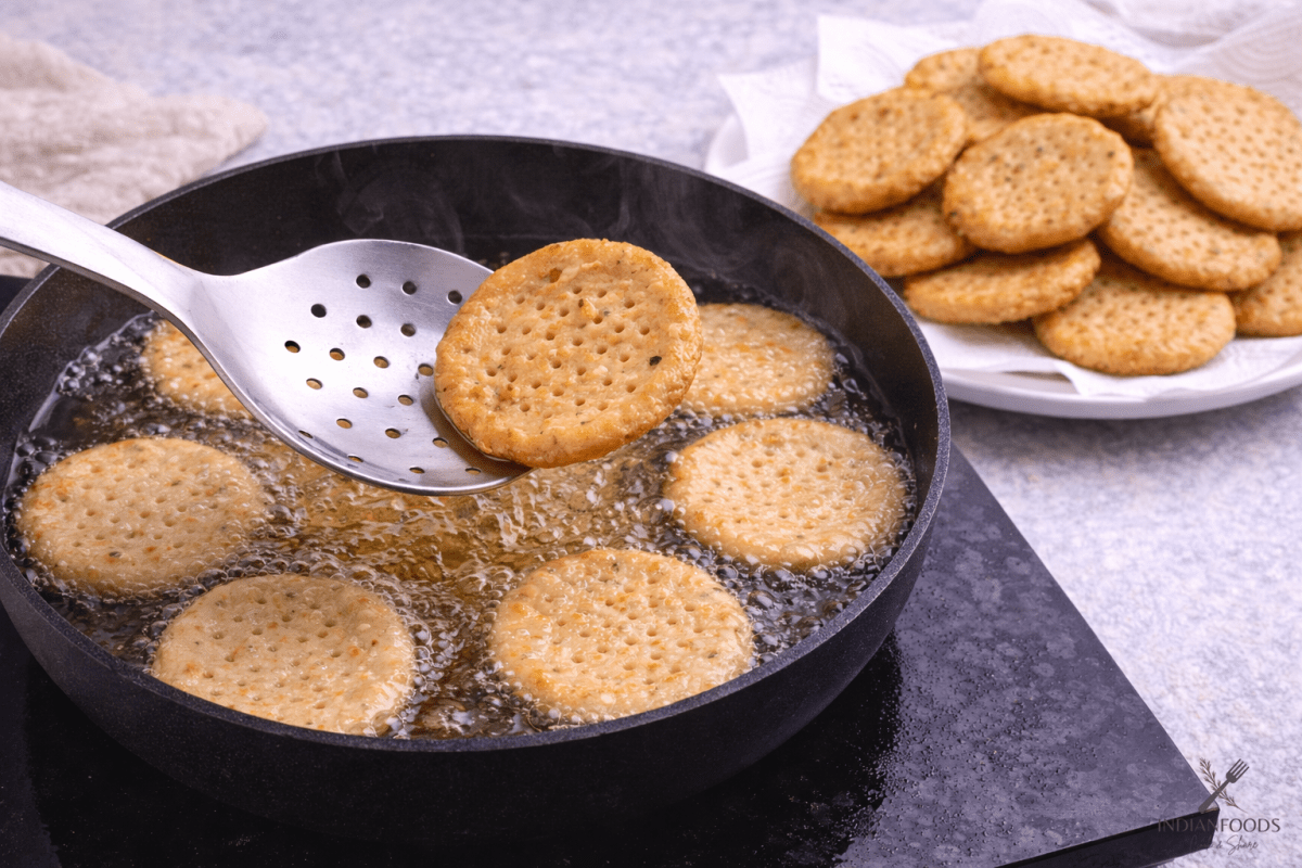 Mathri Recipe: Easy Homemade Mathri for Festivals & Teatime